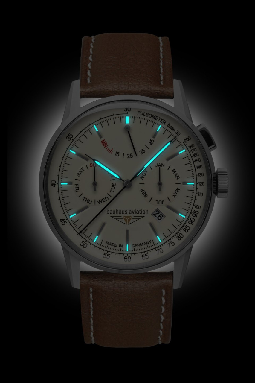 HAU, Bauhaus Aviation Automatic Gangreserve Kal. P9100, Steelcase 42mm ...