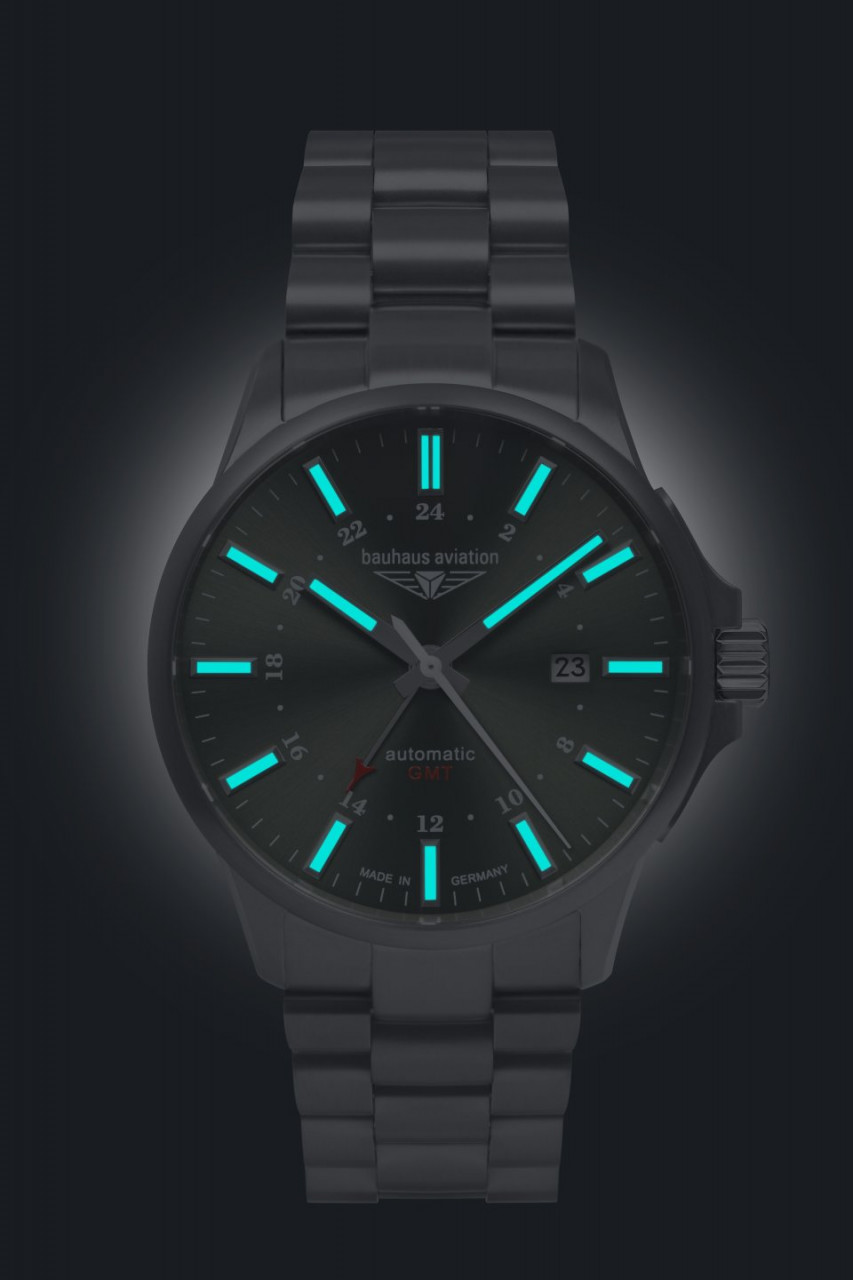 HAU, Bauhaus Aviation Automatik GMT Cal. 9075 Ti-MB 24 Jew., Titanium ...